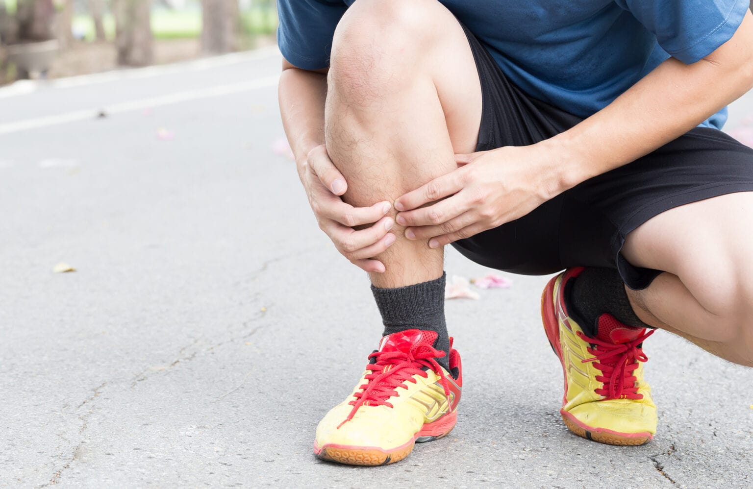 Shin Pain & Shin Splints Treatment | Shin Compression Sleeves & Braces